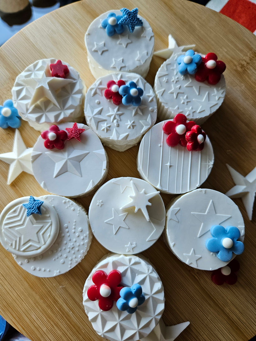 PATRIOT PIXIE BLING CUP (2 1/8) – PIXIE DUST CAKES